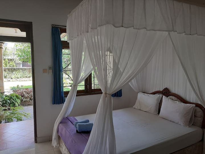 Room Queen Size Bed With Garden Denpasar Selatan - Sanur