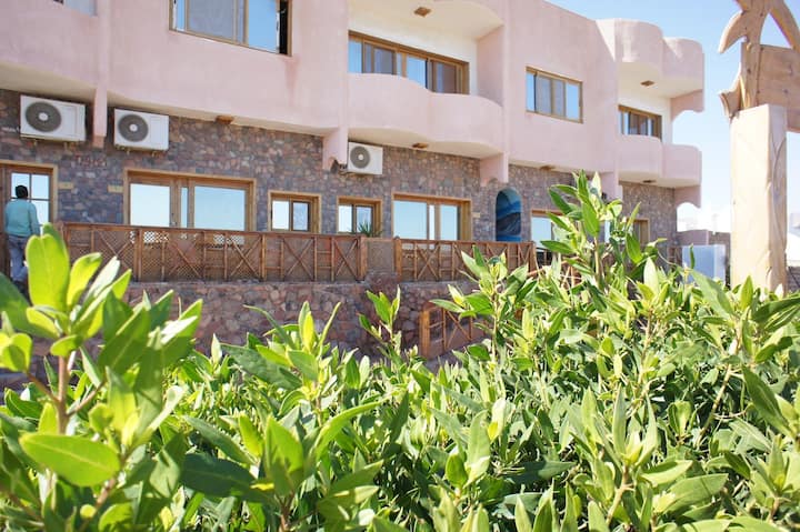 Sheikh Salem Has 9 Bedrooms & 2 Apts. - Égypte