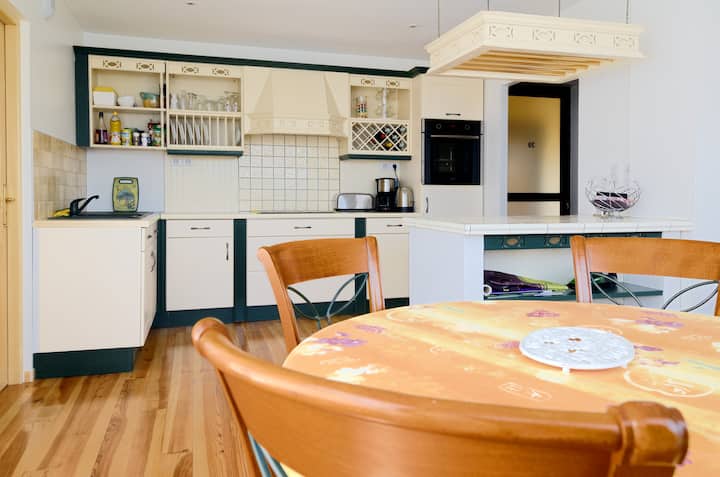 Cure De Tranquillité Ou D'activités Au Soleil ? - Gréoux-les-Bains