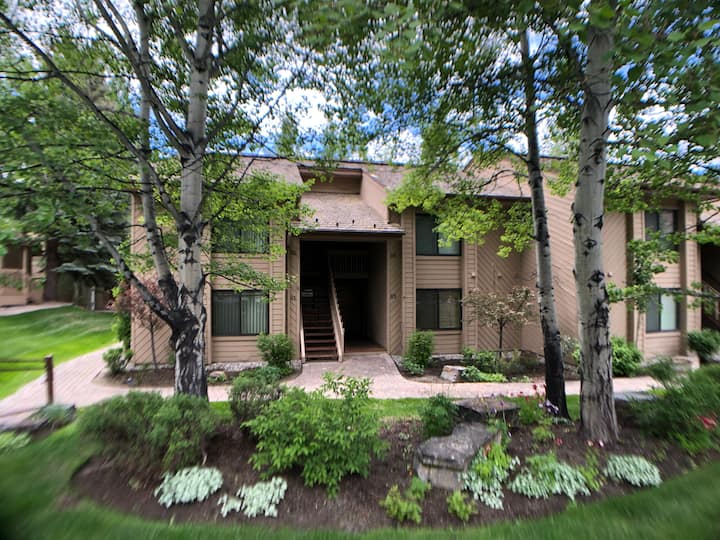 Beautiful 1 Bedroom Elkhorn Condo - Sun Valley, ID