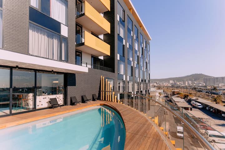 Trendy 2 Bedroom Close To The City - Cape Town