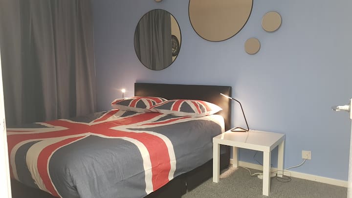 10 Min Walk To Windsor Castle &  Lego Free Parking - Windsor