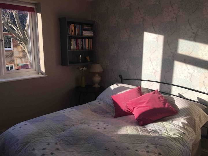 Quiet Double Room - Brighton