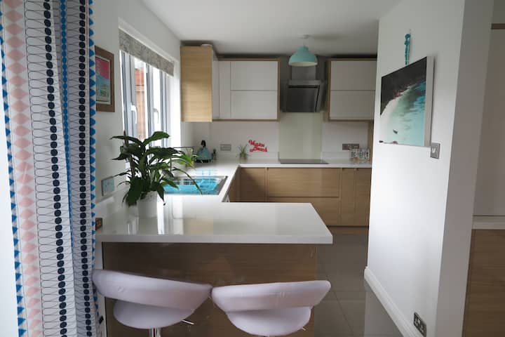 Modern Family Home On A Green - 2 Miles To Saunton - Woolacombe