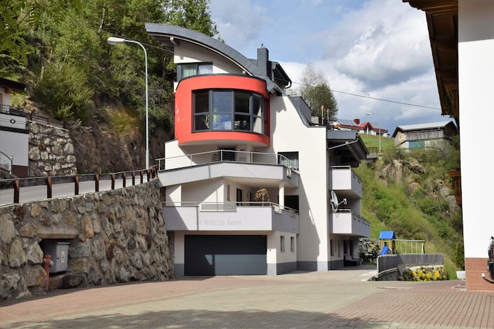 La Mezza Luna - 6 To 10 Pers. Apartment In Kappl - Kappl