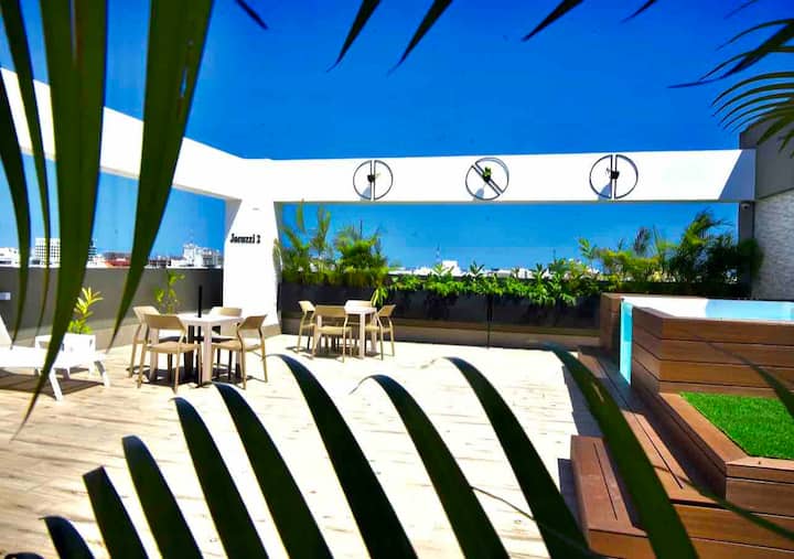 Luxurious 3bd W/fireplace/ Amazing
View/ Rooftopa+ - Santo Domingo