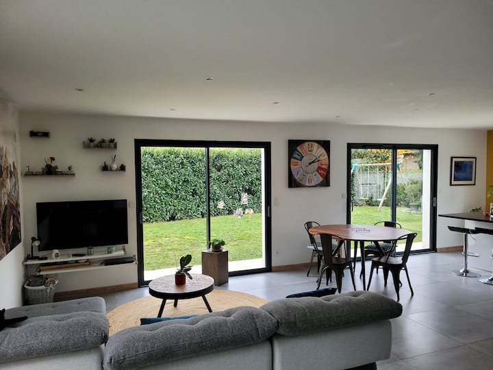 Maison Avec Piscine - Neuville-sur-Saône