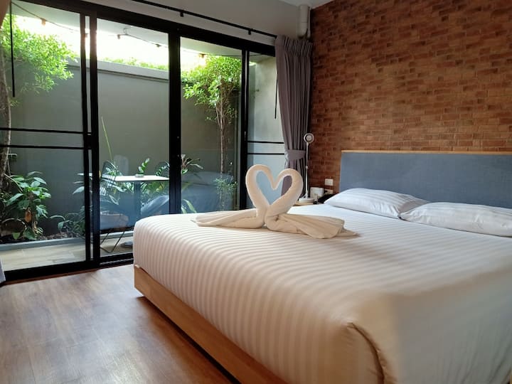 1br,clam,fl.1,near Subway - Bangkok