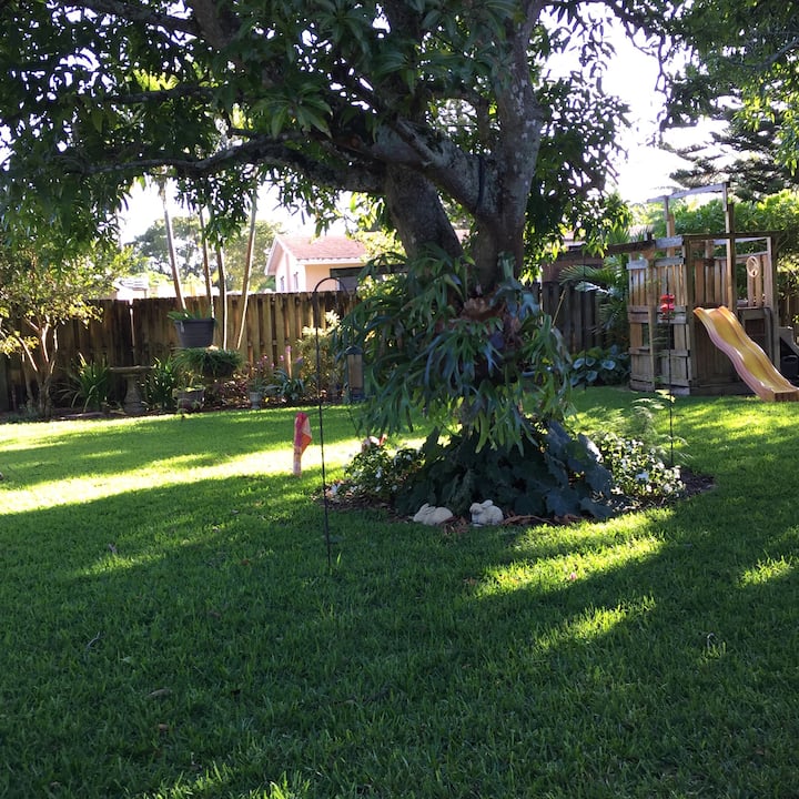 Studio Suite - Pembroke Pines, FL