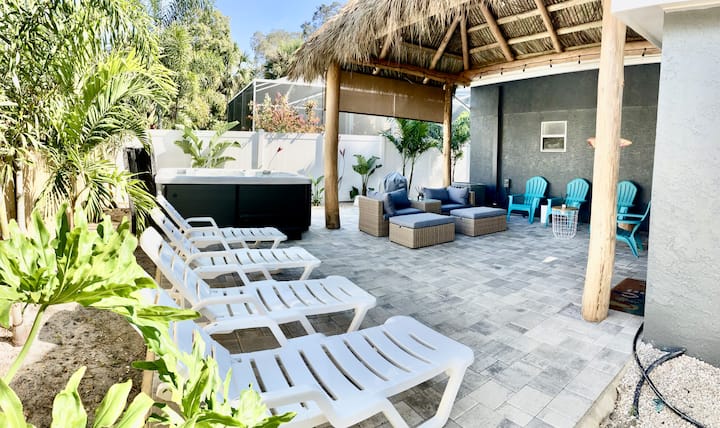 Palm Harbor Retreat:hottub, Tikihut, Nr Clearwater - Dunedin, FL
