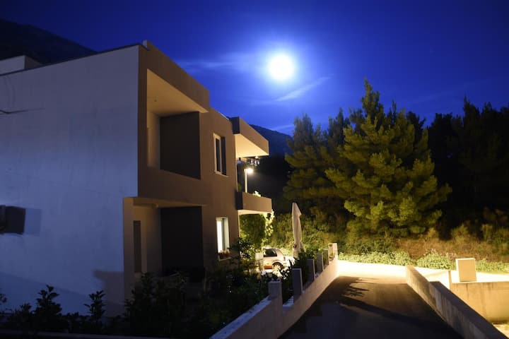 Apartment Marusic 1 - Makarska