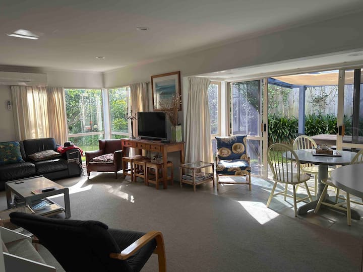 All About Location. An Ideal Family Holiday Home. - Mount Maunganui