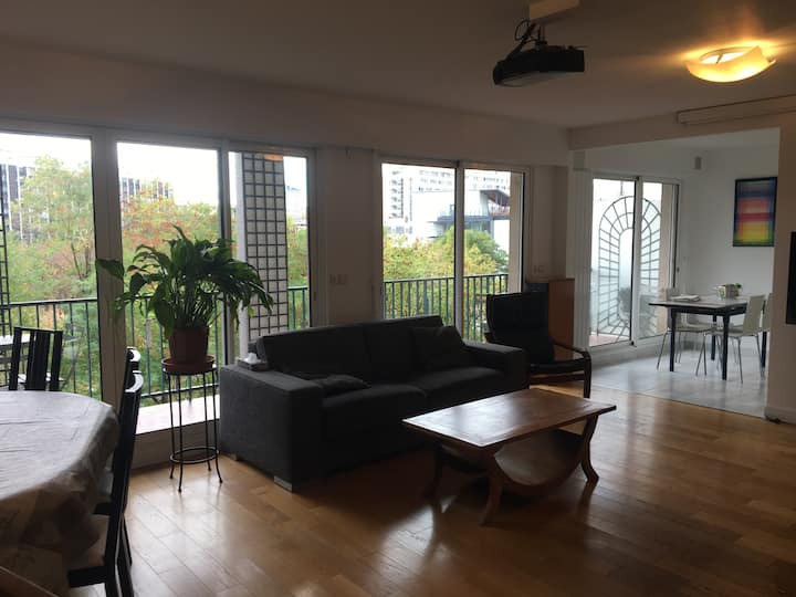 Wonderful 4-bedroom With A Marvelous View - Paris