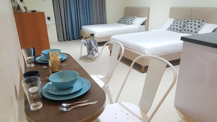 Serin East | 4 Beds | Steps From Ayala Mall - Tagaytay