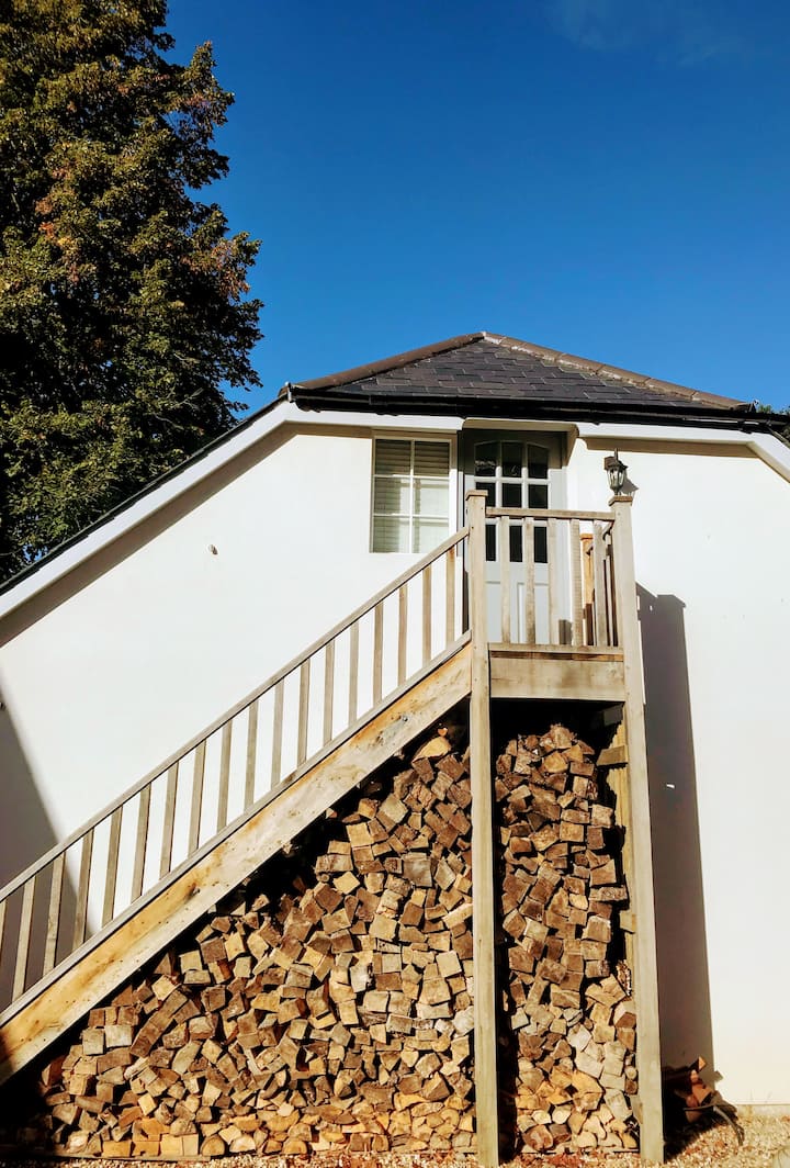 The Loft, Meadow Corner, Bramshott - Petersfield