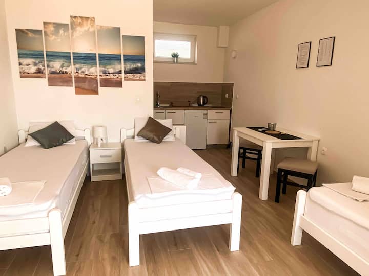 Studio Apartman Alex Doll 7 - Novalja