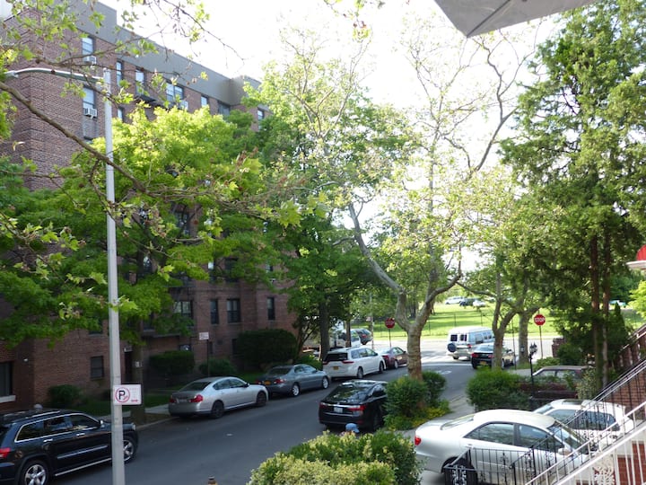 Cozy Home With Modern Touch For Long Term Stays! - Brooklyn, NY
