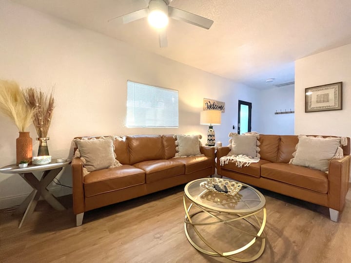 Downtown Riverside House 2bd/2 Bth/kit(unit B) - Riverside, CA
