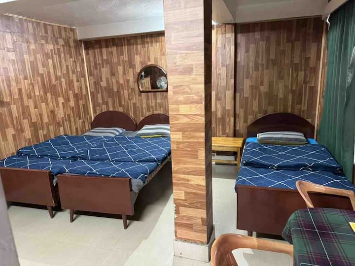 Prakash Hotel | Triple Bed Room - Shillong
