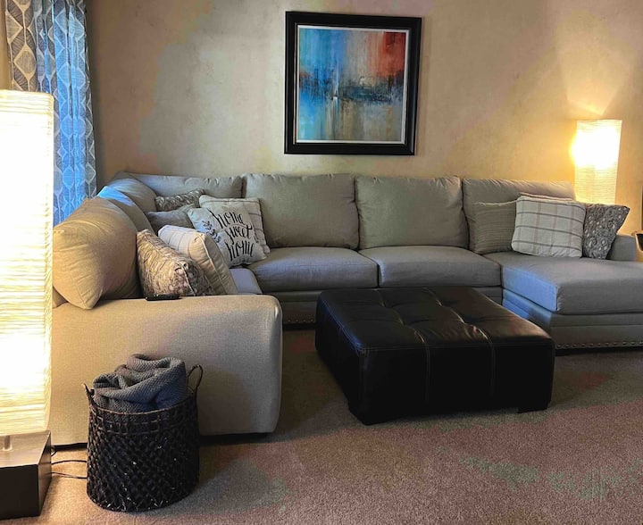 Comfy 3 Bedroom Ranch With Patio - Appleton, WI