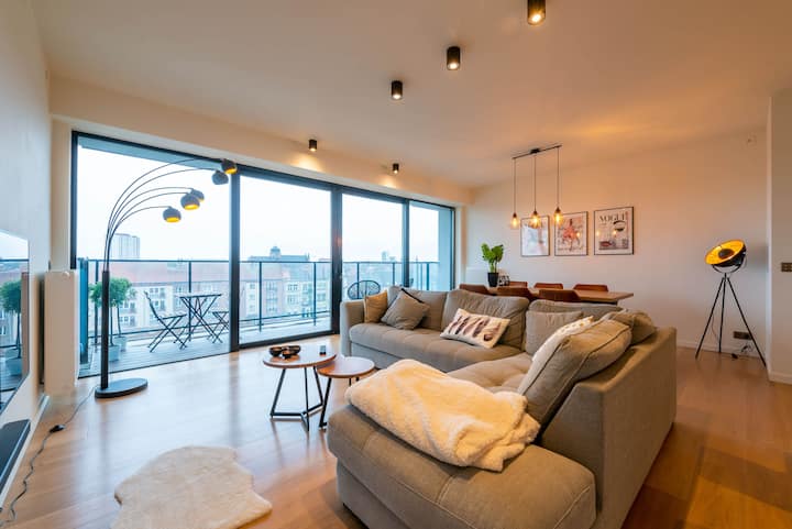 Modern Ghent Apartment: Canal View & Terrace - Ghent