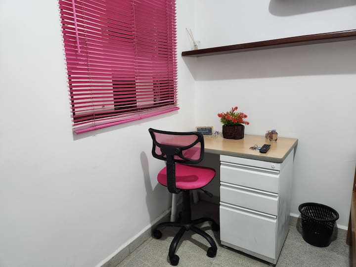 Tranquila Habitación Individual - Medellín