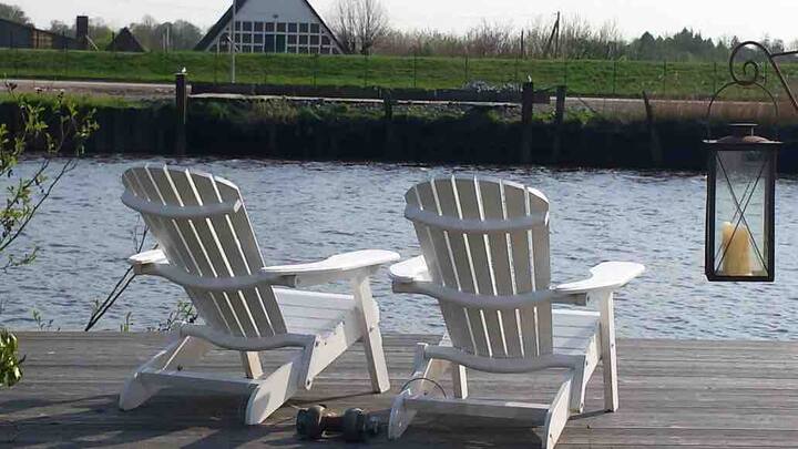 Wohnung Im Historischen Speicher Direkt Am Fluss - Hemmoor