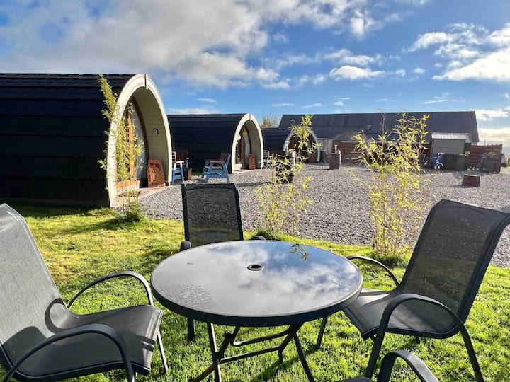 Black Isle Pods - Eilean Dubh With Hot Tub - Beauly