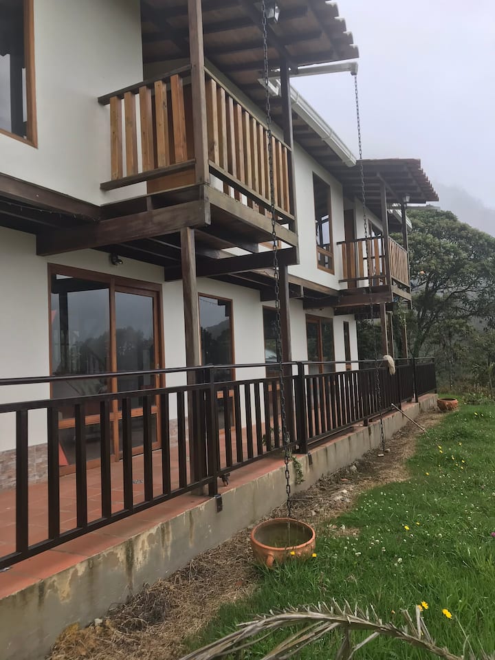 Armonía Y Plenitud Entre Las Montañas - Agua de Dios