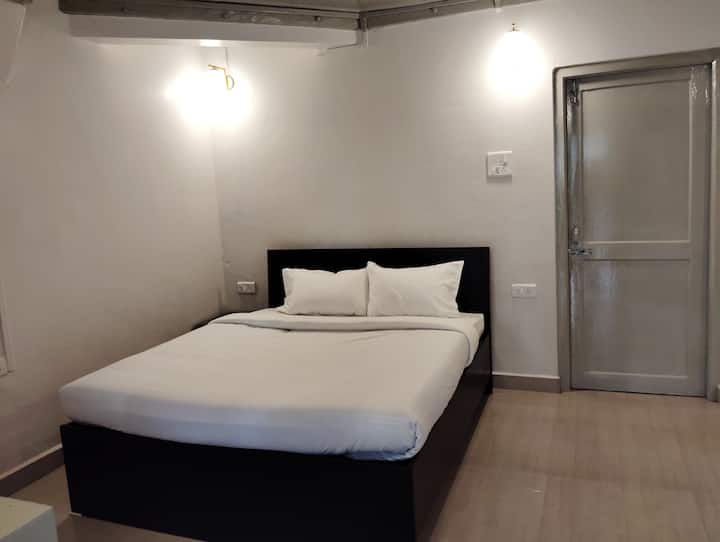 03. The 1959 House. - Shillong