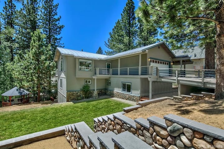 Awesome House/ Near Casinos, Hiking, Skiing & Lake - South Lake Tahoe