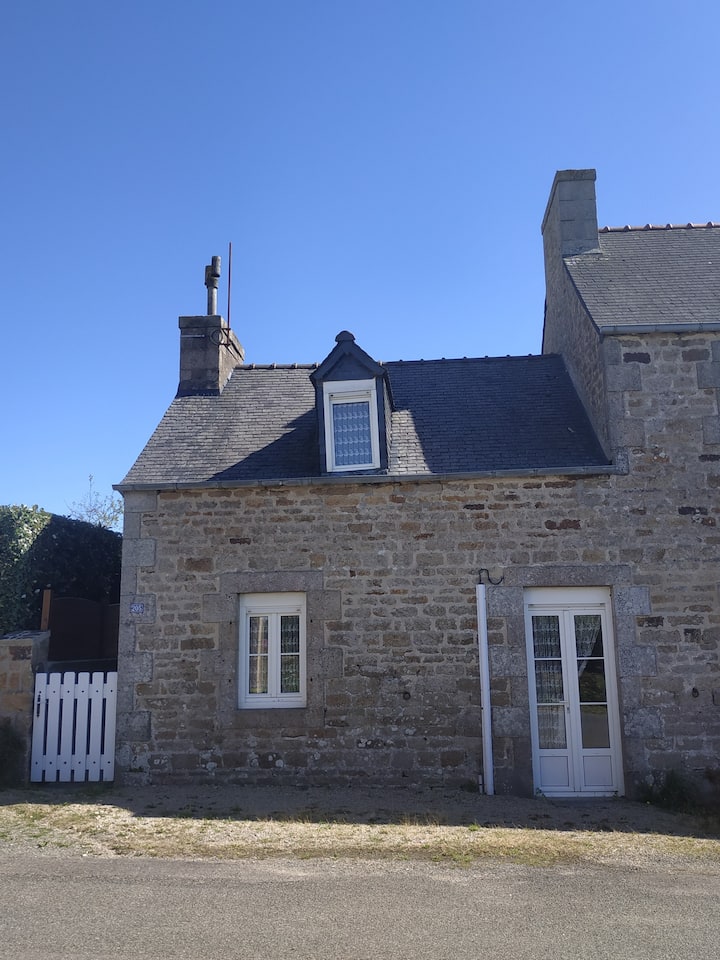 Maison De Vacances à Plougoulm - Brittany