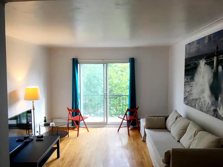 15 Min Bus - Most Of Ndg Guaranteed (3rd Fl #1) - Montreal