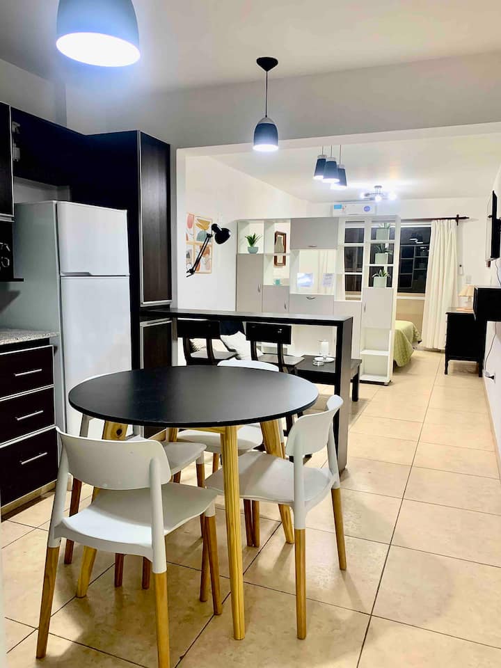 Hermoso Y Cómodo Departamento En Salta - Salta