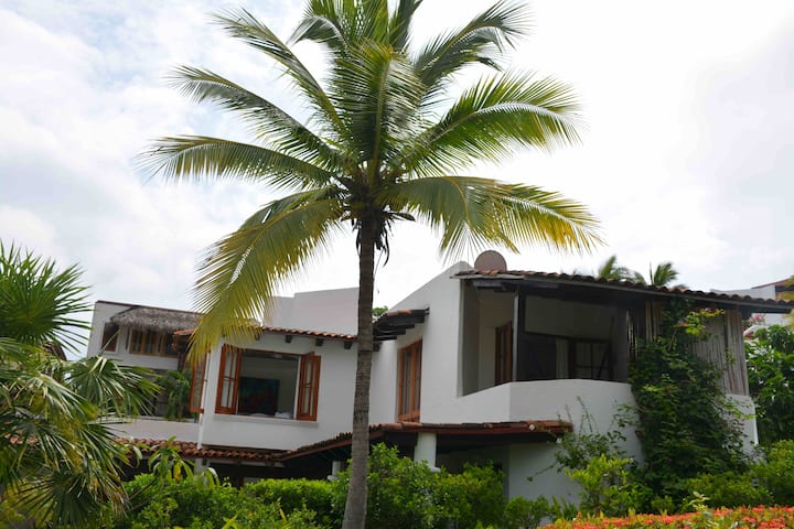 Private/luxury  Villa In La Ropa, Zihuatanejo - Zihuatanejo
