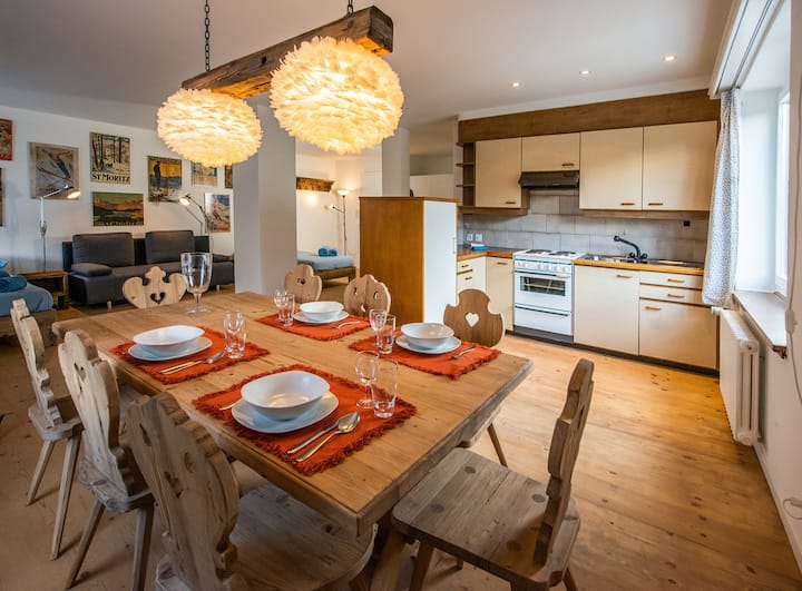 Chesa Madrisa 8.2 - Parking, Skiraum & Coffee - Champfer