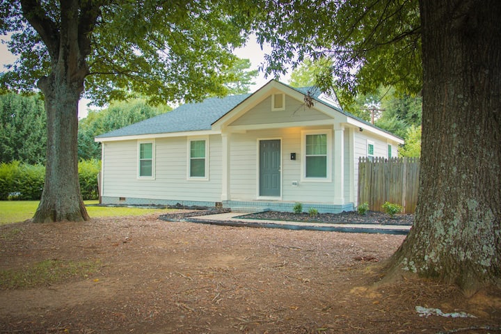 Remodled Home 3mile To Uptown*love Pets*fenced Rnc - Charlotte, NC