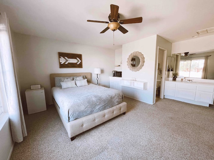 Desert Daydream Private Guest Suite - Coachella, CA