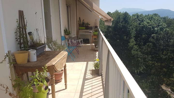T2 Calme Et Ensoleillé 🌞 Proche Lac Et Commerces - Annecy-le-Vieux