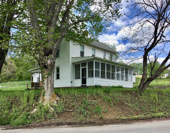 The Family Farm House - Logan, OH