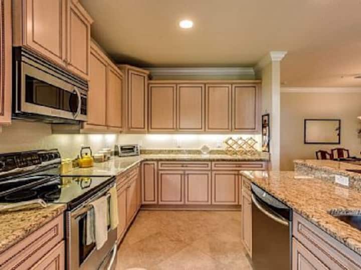 The Laughing Turtle (Contemporary Beach Townhouse) - Indian Rocks Beach, FL