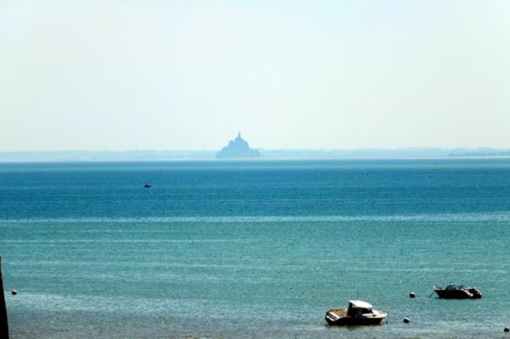 Un Nid Douillet Sous Les Toits - Cancale