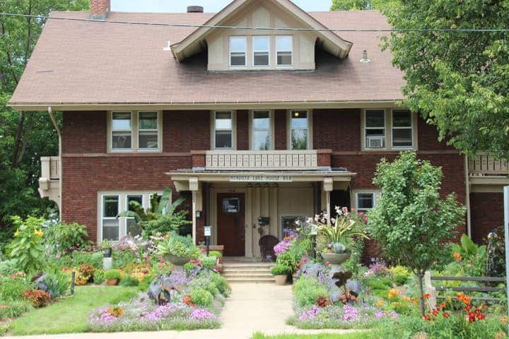 Mendota Lake House - Oscar Wilde Room - Madison, WI