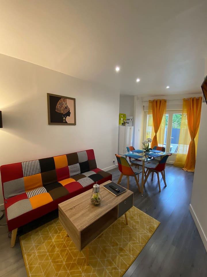 Appartement Très Chaleureux T2 Bis - Châteaubourg