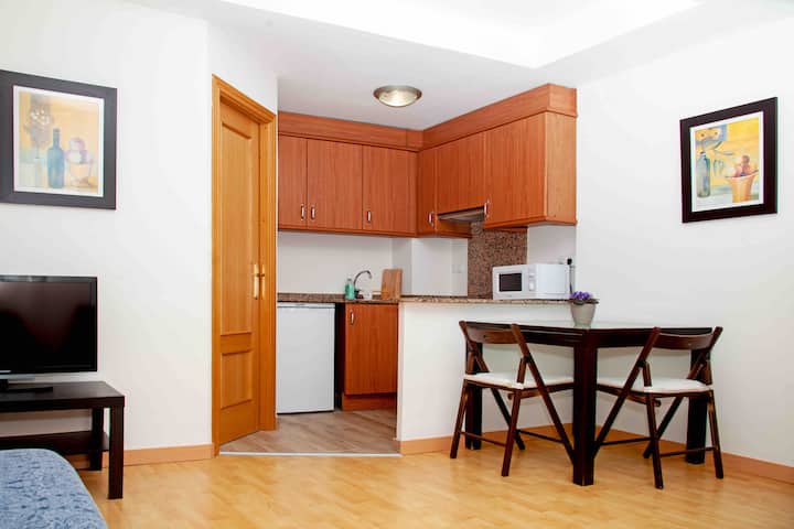 A Studio-apartment In A Newly Built House.wifi - Valencia