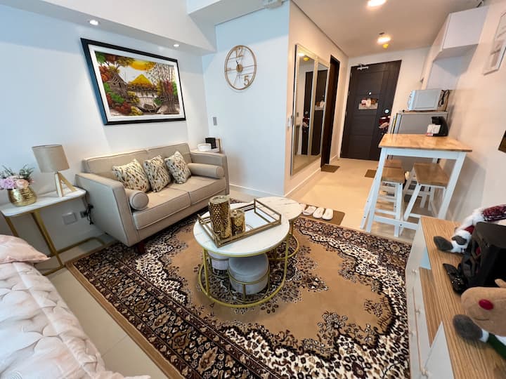 1511 Lovely, Stylish & Fast Wifi Studio In It Park - Cebu City