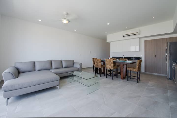 2 Bdrm Perfect Location Close To Beach And 5th Ave - Playa del Carmen