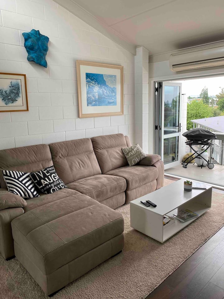 River Apartment, Close To Town - Taupō
