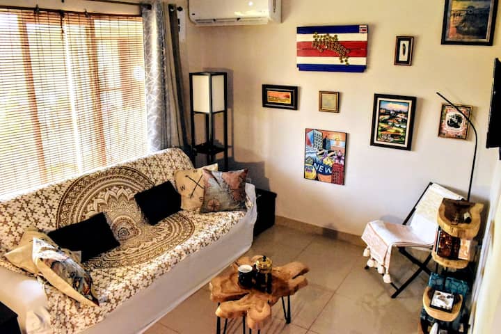 Homey N Cozy Gated Studio! Steps 2 Beach N Town! - Jaco