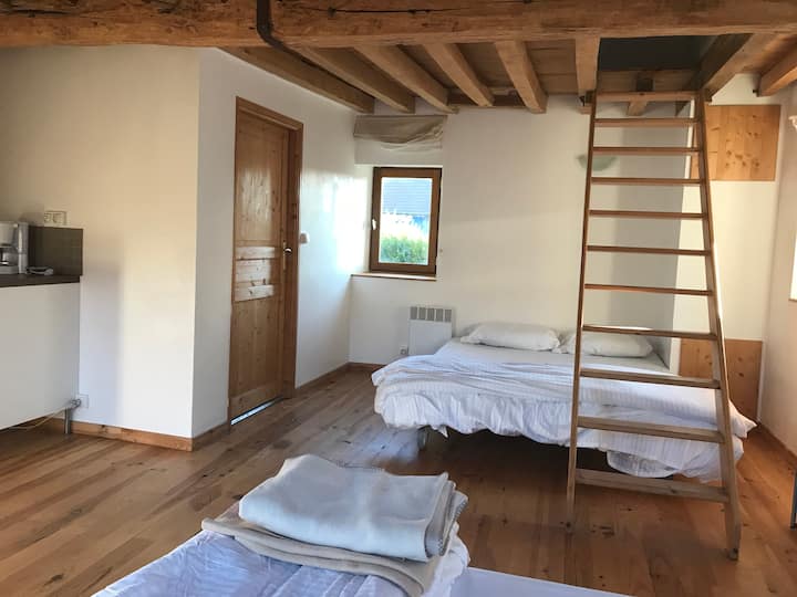 Apartment/appartement, 65km From/de Paris - Chaumont-en-Vexin